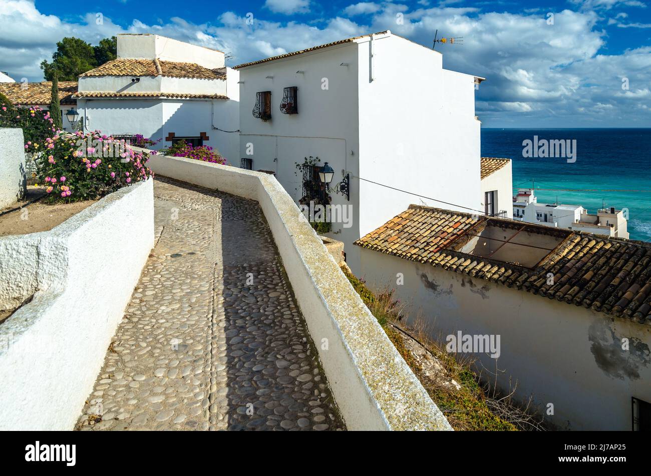Architecture in the Mediterranean white village of Altea, Alicante ...