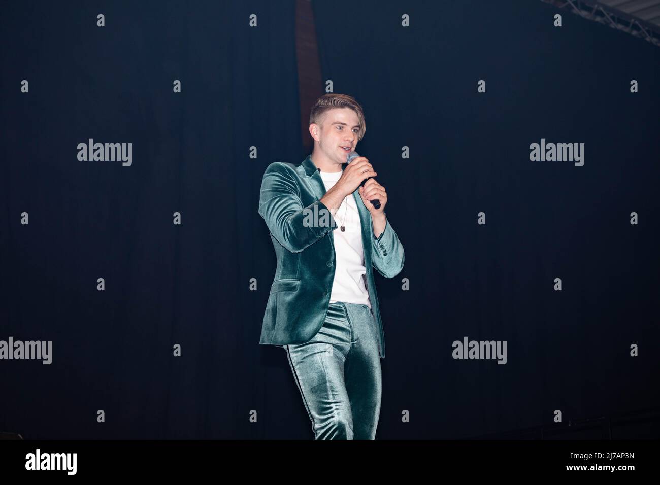 Vincent Gross bei "Die große Schlager-Hitparade" in der Messehalle ...