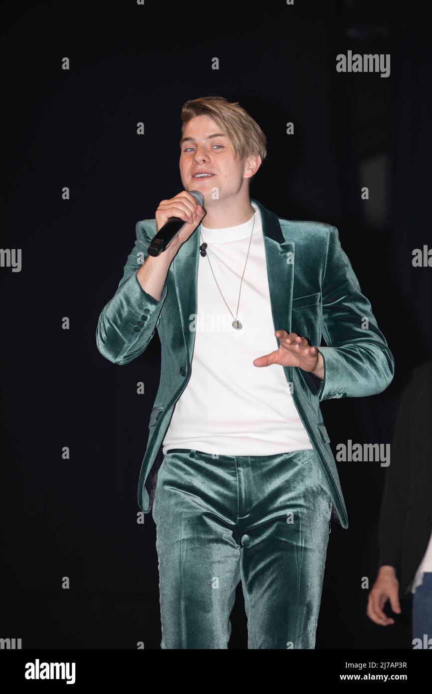 Vincent Gross bei "Die große Schlager-Hitparade" in der Messehalle ...
