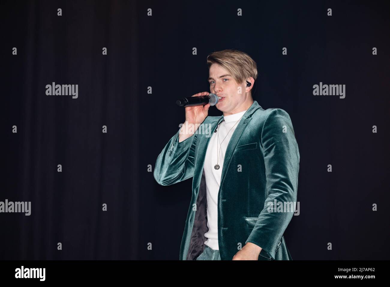 Vincent Gross bei "Die große Schlager-Hitparade" in der Messehalle ...