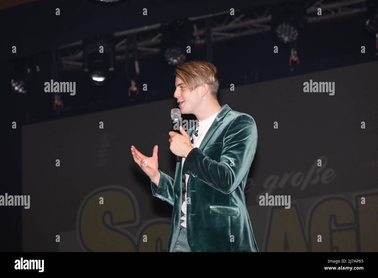 Vincent Gross bei "Die große Schlager-Hitparade" in der Messehalle ...