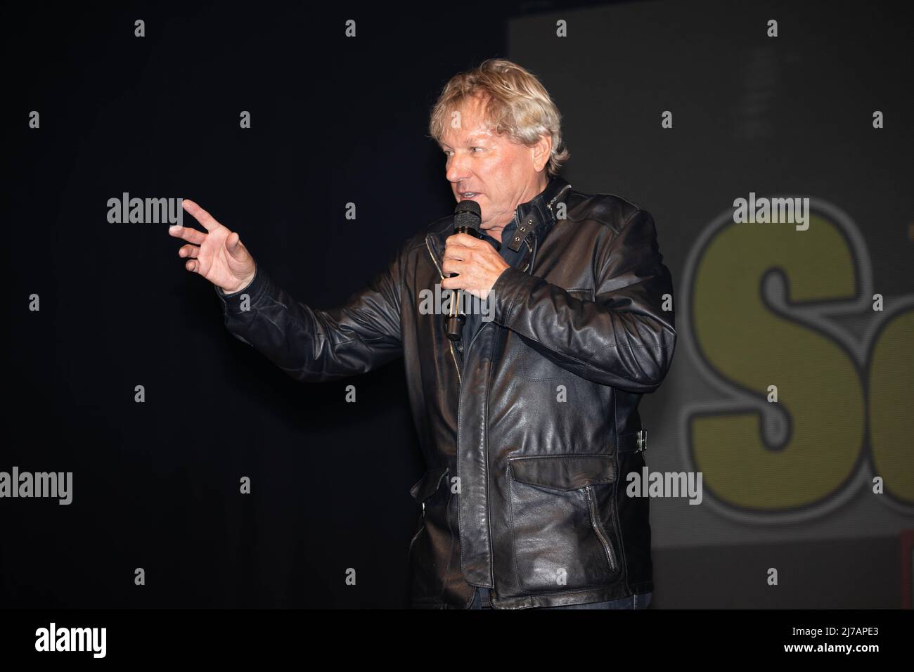 Bernhard Brink bei "Die große Schlager-Hitparade" in der Messehalle. Löbau, 06.05.2022 Stock ...