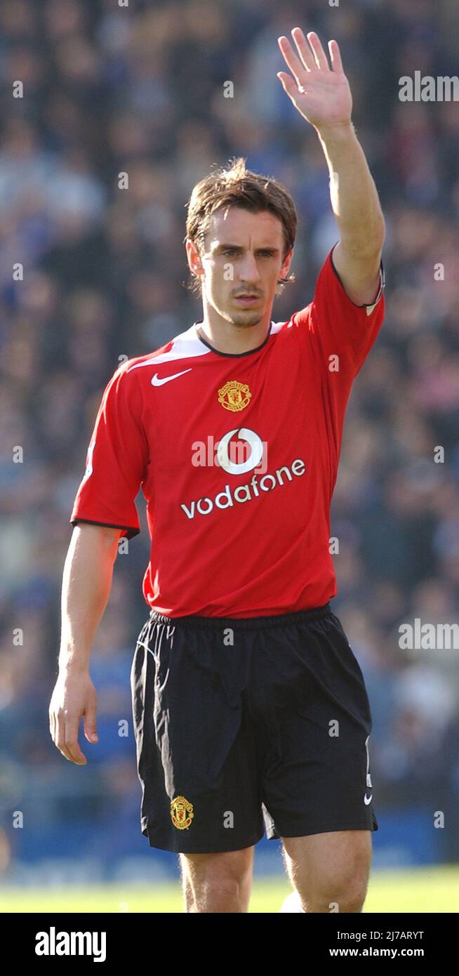 PORTSMOUTH V MAN UTD 30-10-04 GARY NEVILLE PIC MIKE WALKER, 2004 Stock ...