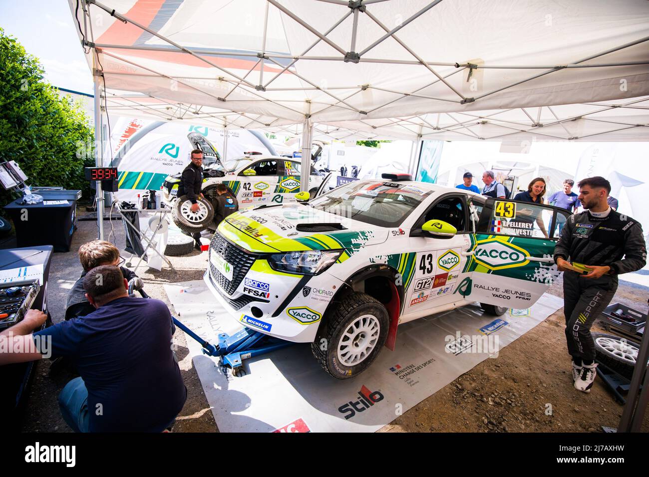 43 PELLEREY Tom, SILVESTRE Corentin, PEUGEOT 208 Rally 4, ambiance ...