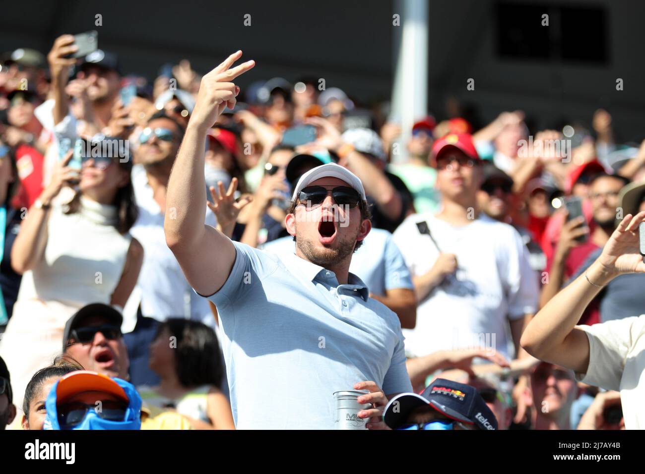 Miami grand prix crowd hi-res stock photography and images - Alamy