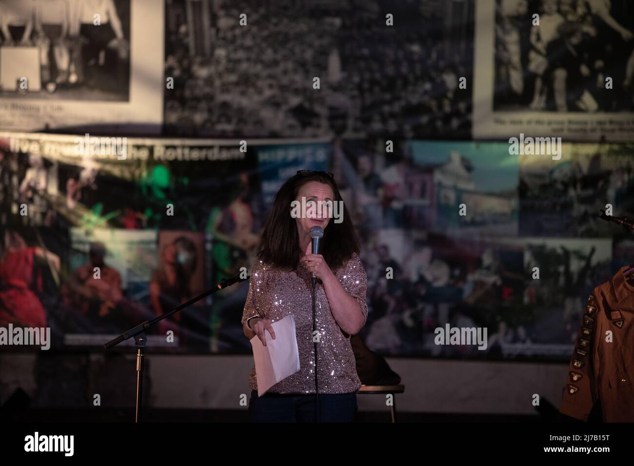 Lucy porter comedian hi-res stock photography and images - Alamy