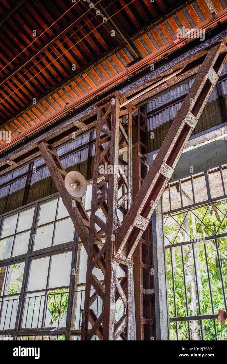 An abandoned steel frame structure automobile production workshop Stock ...