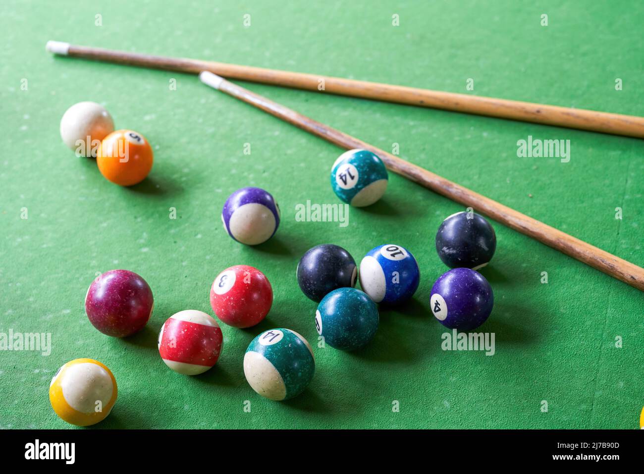Cues on table hi-res stock photography and images - Alamy