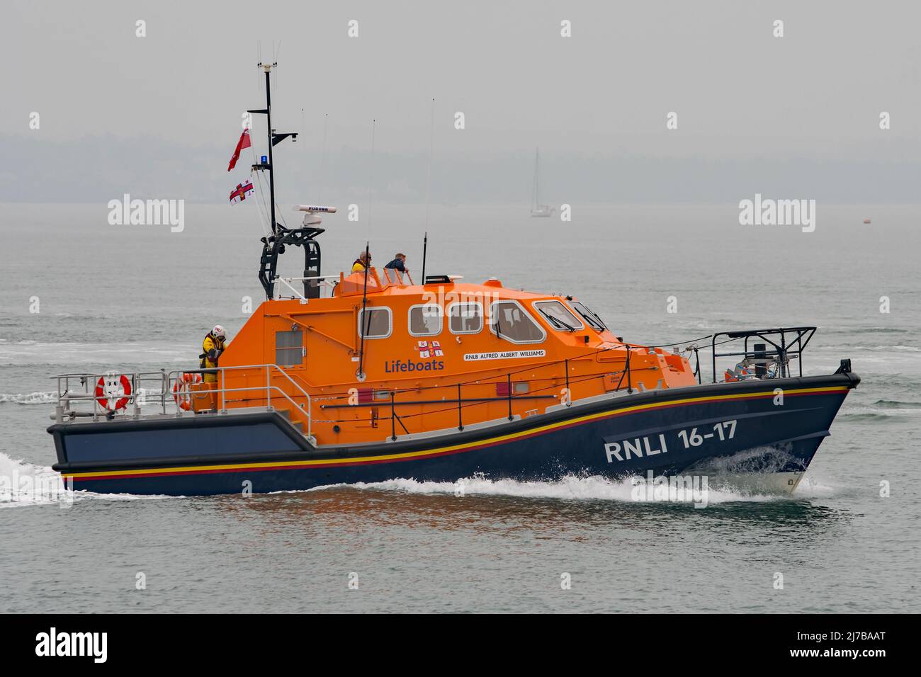 The RNLI (Tamar Class) Bembridge Lifeboat approaching Portsmouth ...