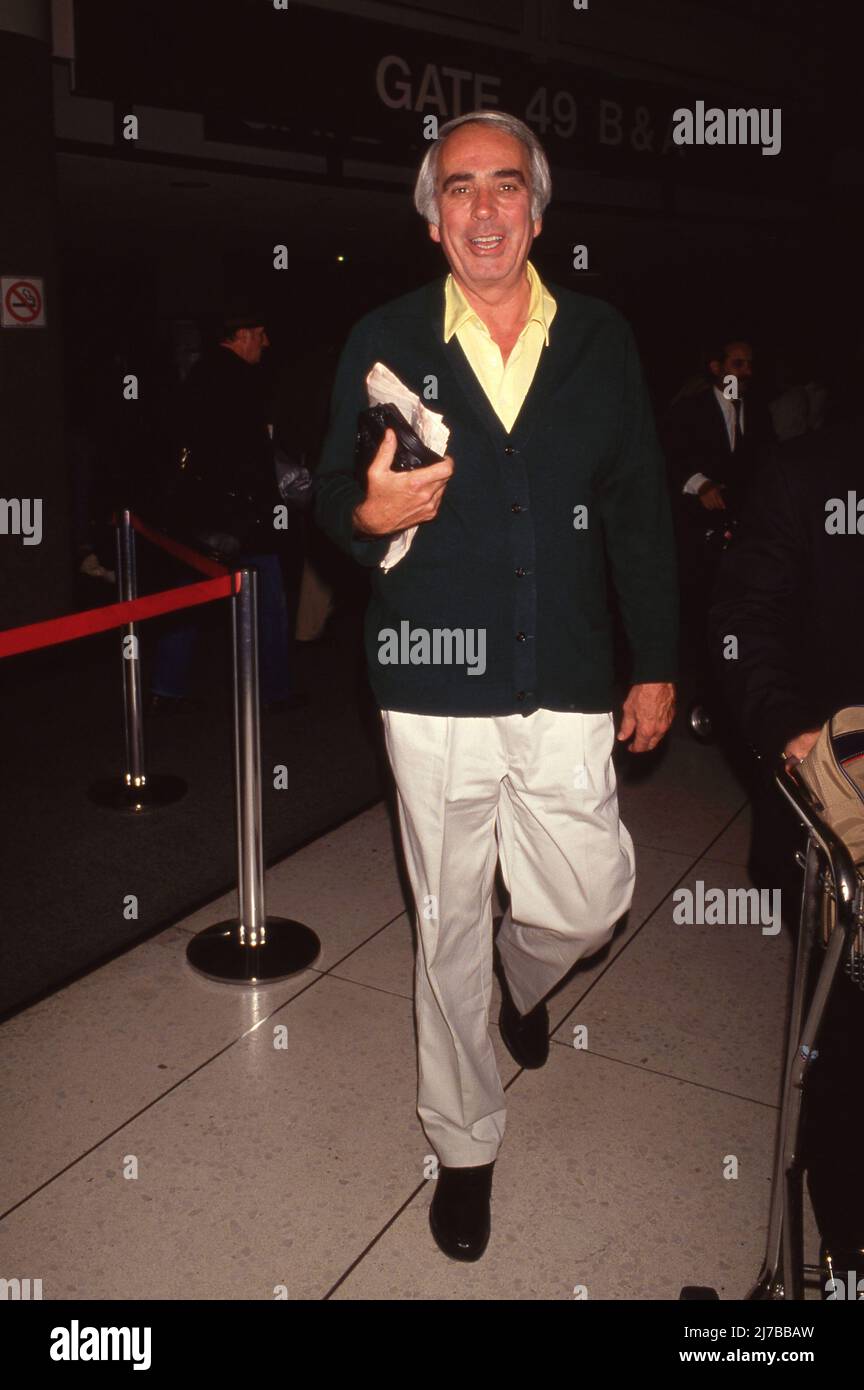 Tom Snyder Circa 1990's Credit: Ralph Dominguez/MediaPunch Stock Photo ...