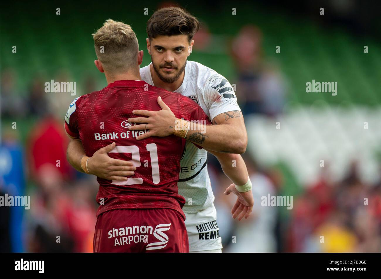 Craig Casey of Munster and Romain Ntamack of Toulouse after the ...
