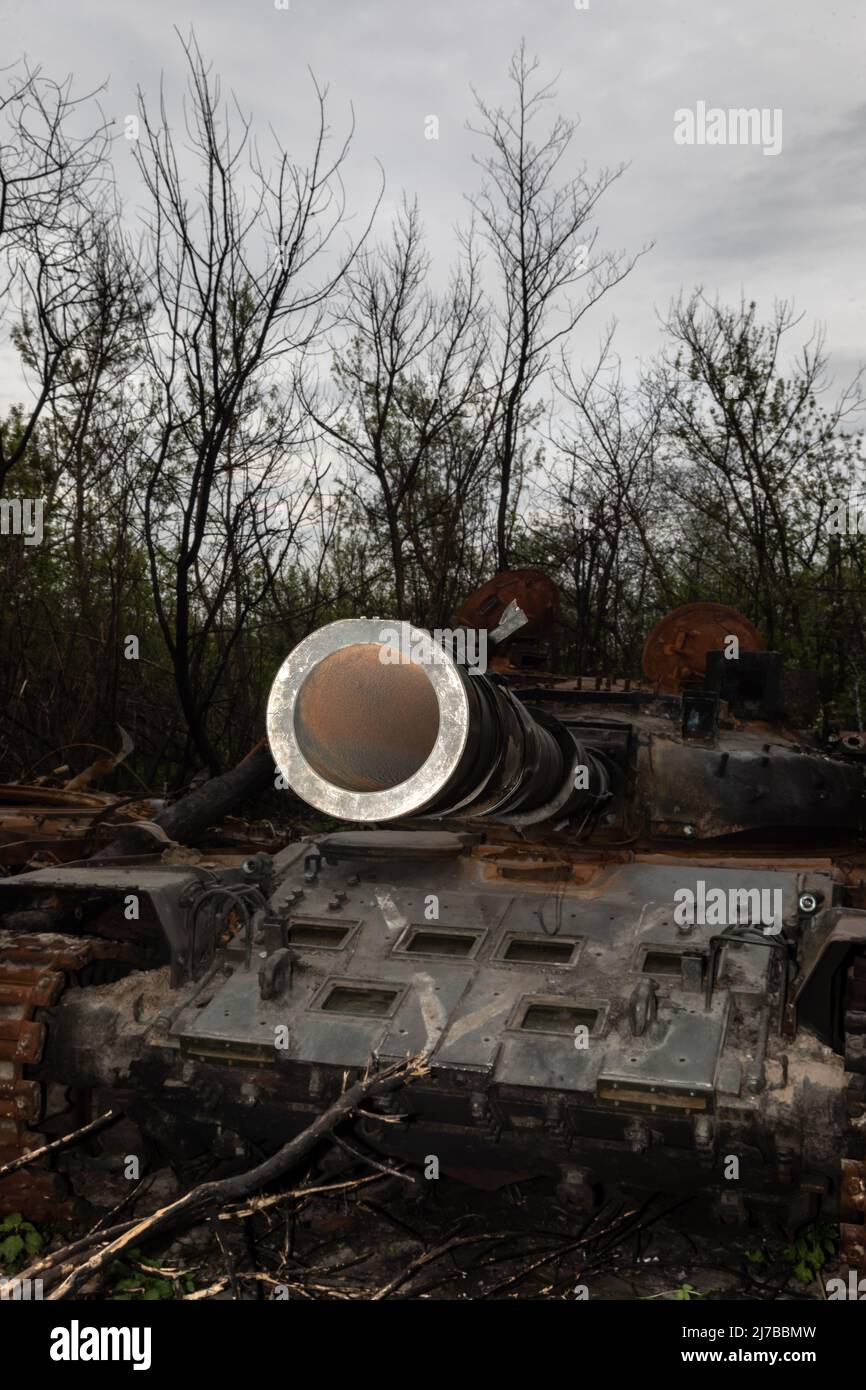 Destroyed and burned tanks of the Russian invaders near Makariv village ...