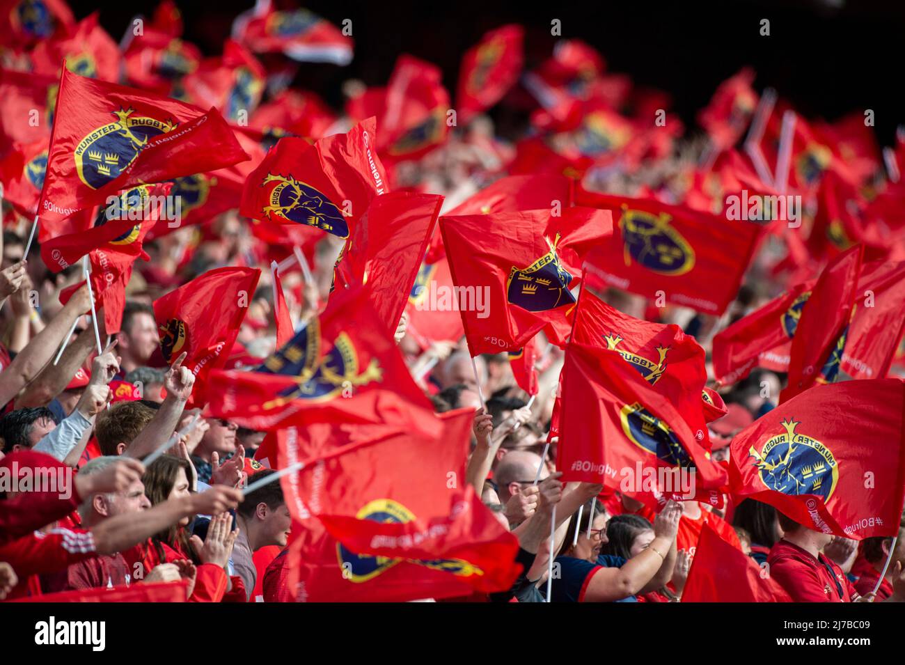 Munster flags during the Heineken Champions Cup Quarter Final match ...