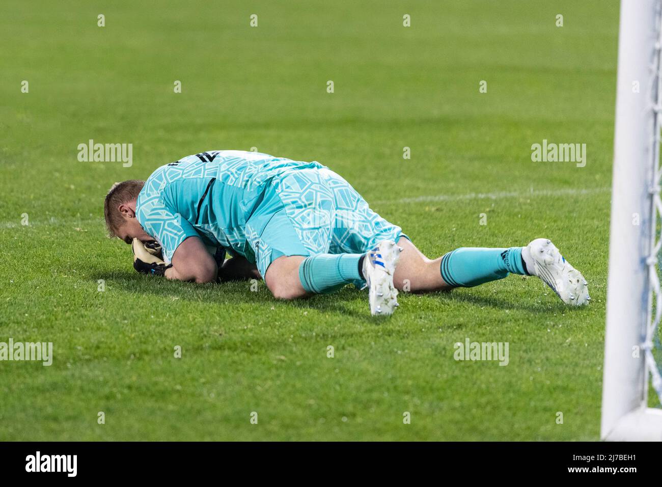 Goalkeeper Tim Melia (29) of Sporting Kansas City saves during regular ...