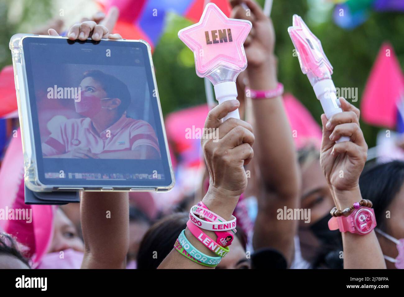 Supporters of president rodrigo duterte hi-res stock photography and ...