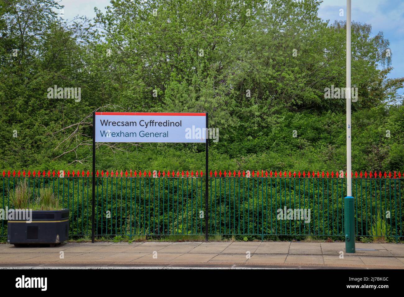 Wrexham General Station, Wrecsam Cyffredinol Stock Photo - Alamy