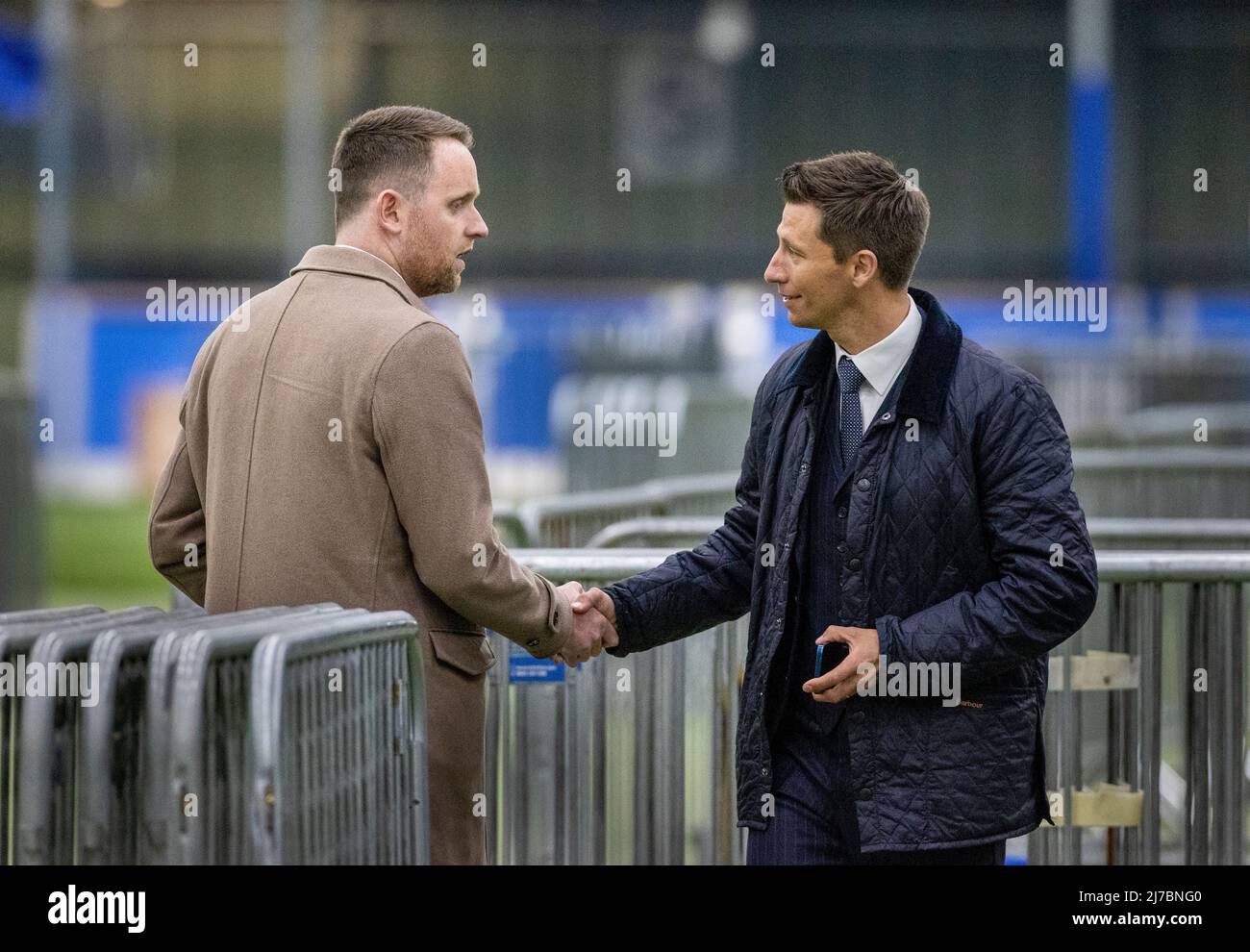 UUP’s Ryan McCready (right) shakes the hand of the DUP’s Gary Middleton ...