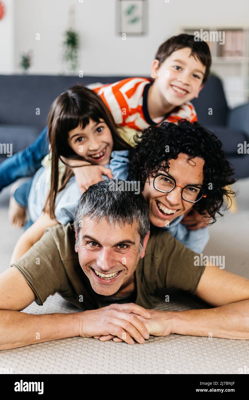 Vertical home hi-res stock photography and images - Alamy