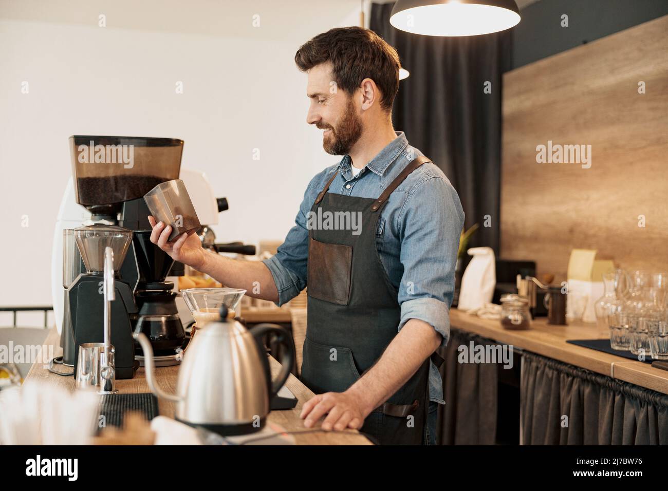 Drip grind hi-res stock photography and images - Alamy