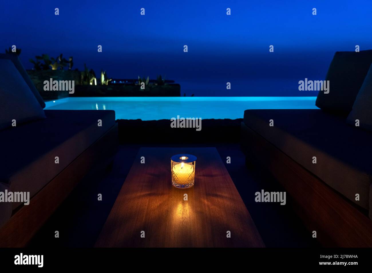Luxurious space by the pool, an architectural creation by the sea ...