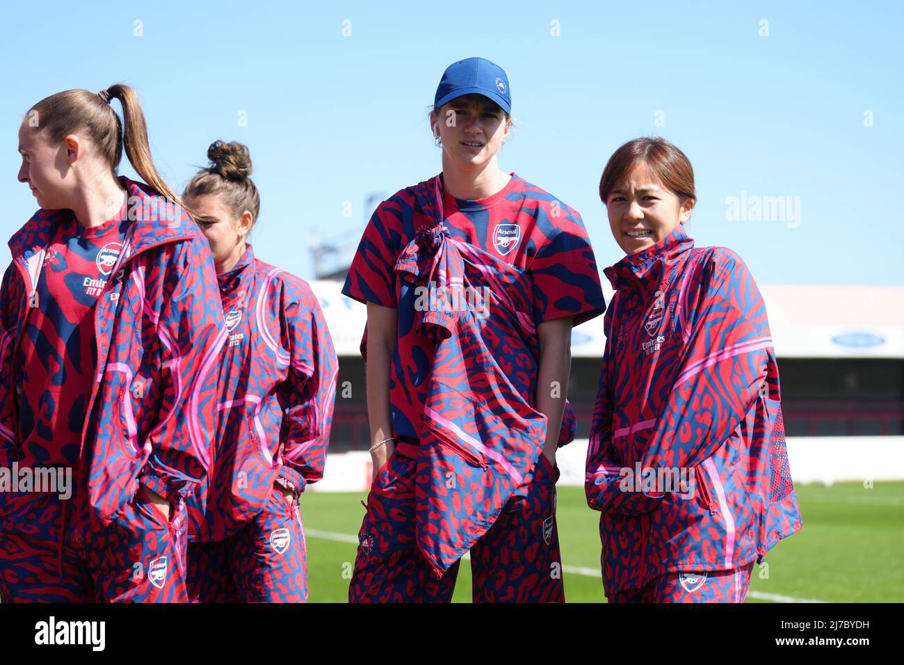 Arsenal's Vivianne Miedema (centre) and Mana Iwabuchi before the ...