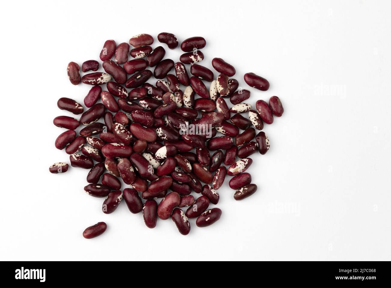 red kidney beans isolated on white background close up, top view Stock ...