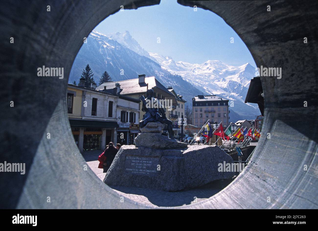 Statue balmat saussure in chamonix hi-res stock photography and images ...