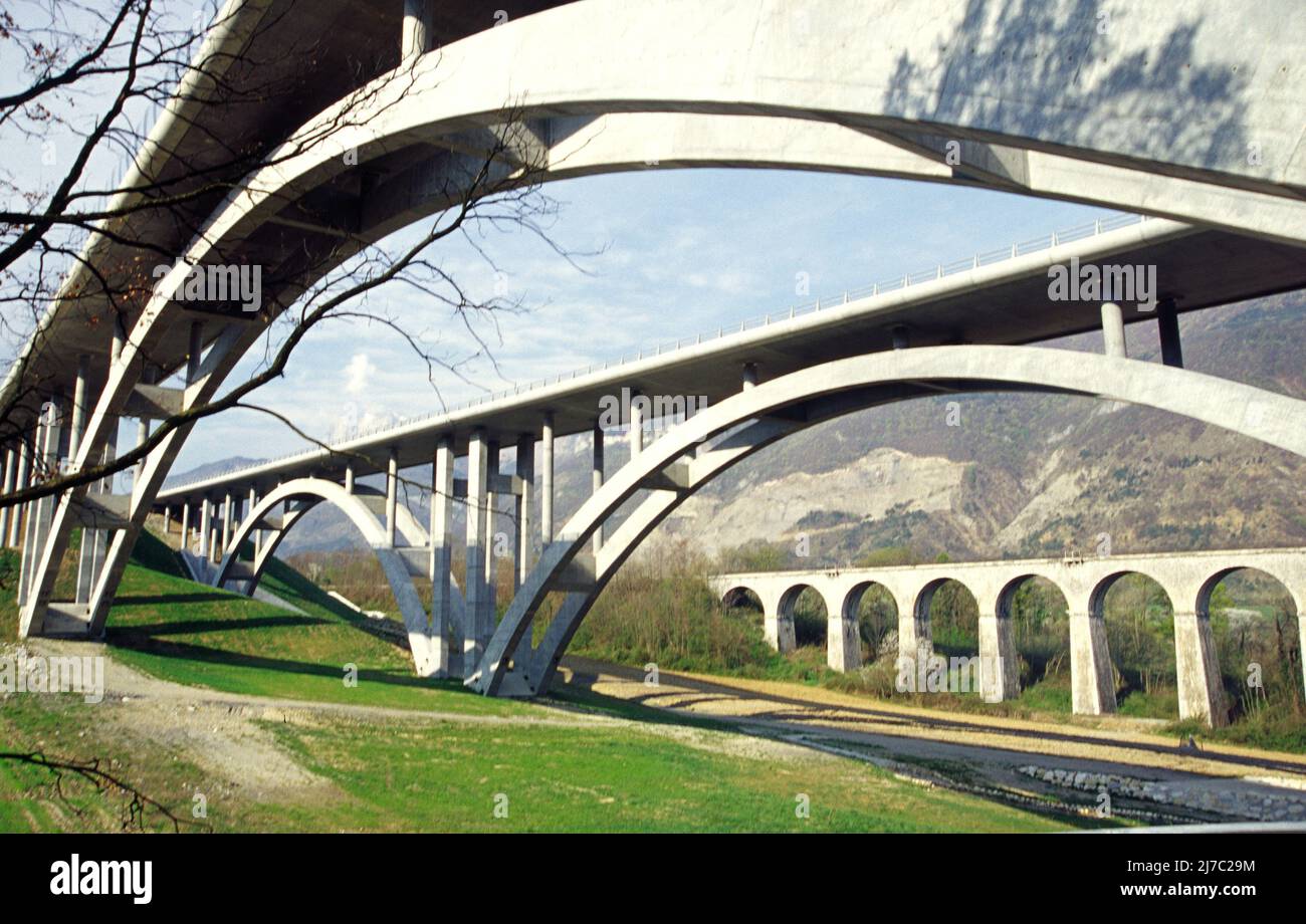 Viaduct of the aerial highway of Trièves Stock Photo - Alamy