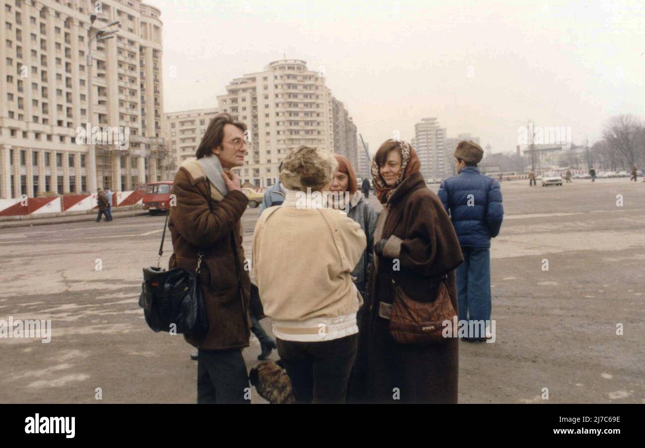 Romanian authors and political figures Ana Blandiana and Romulus Rusan ...