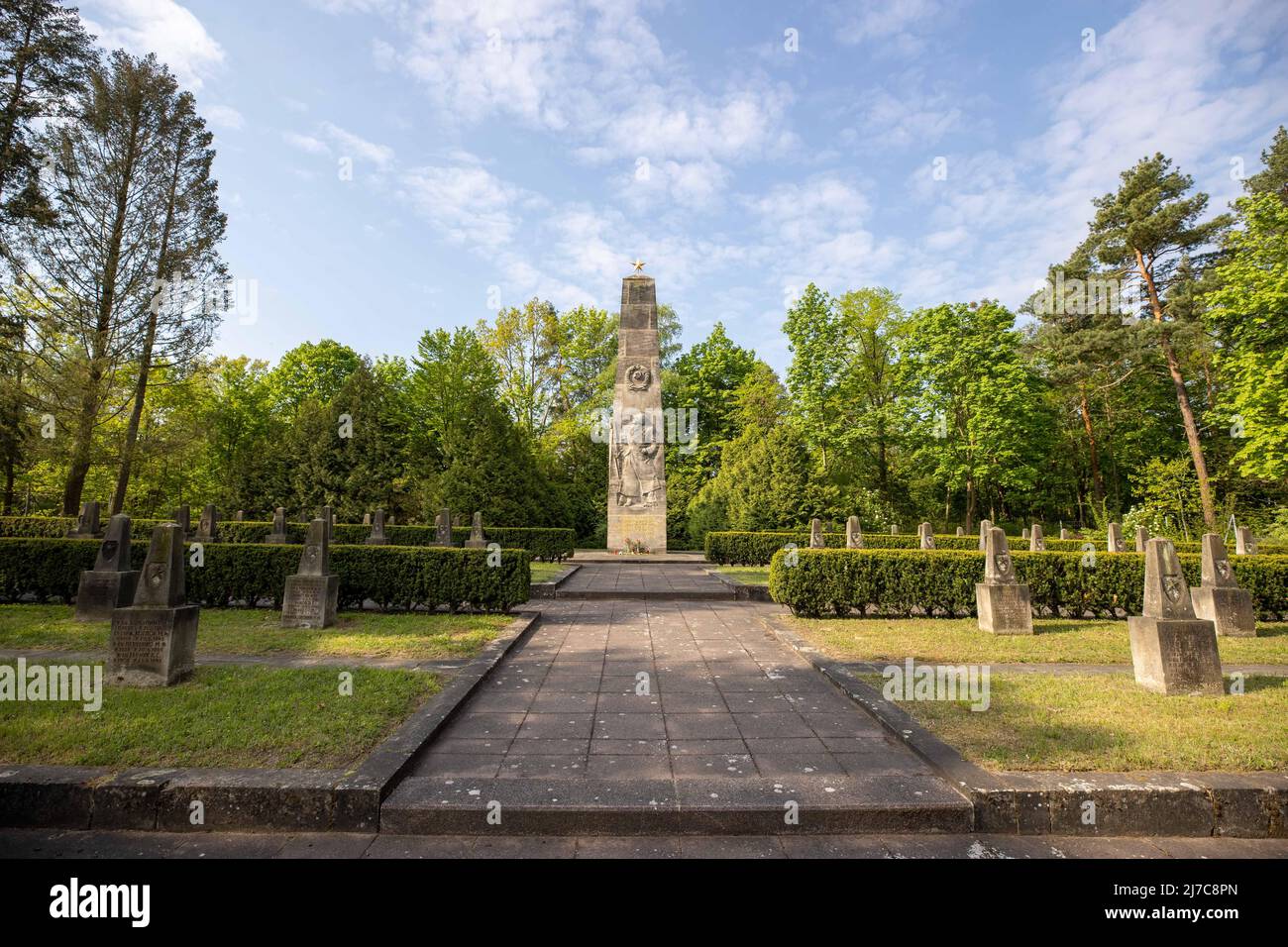 08 May 2022, Saxony, Dresden: Obelisk at the Soviet Garrison Cemetery ...
