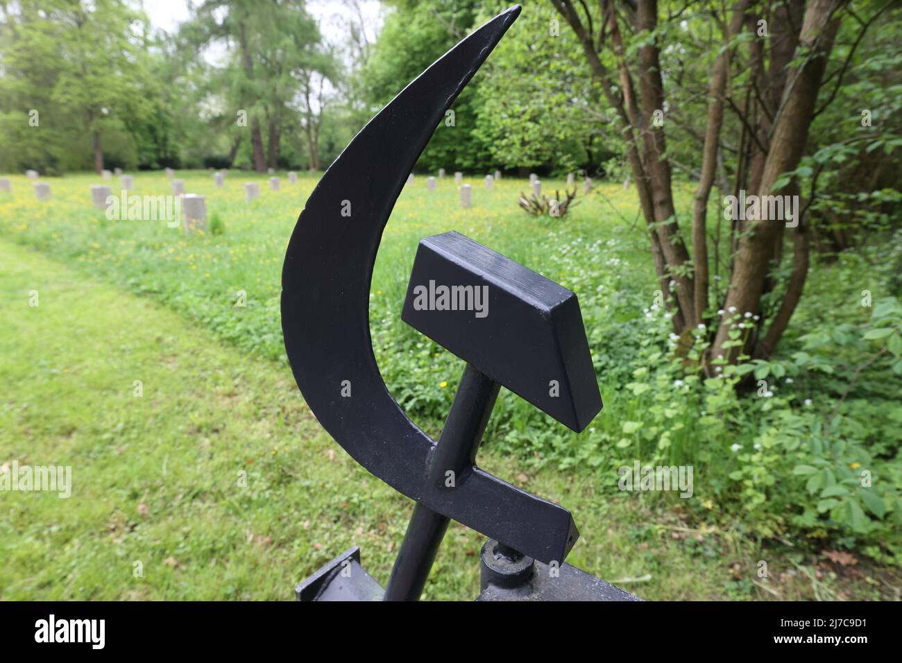 08 May 2022, Thuringia, Weimar: Hammer and sickle is located at the ...