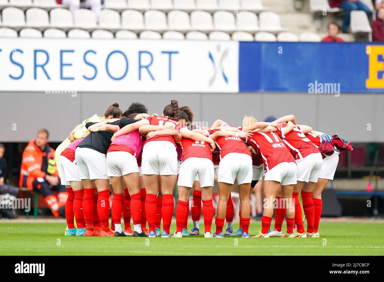 Team freiburg hi-res stock photography and images - Alamy