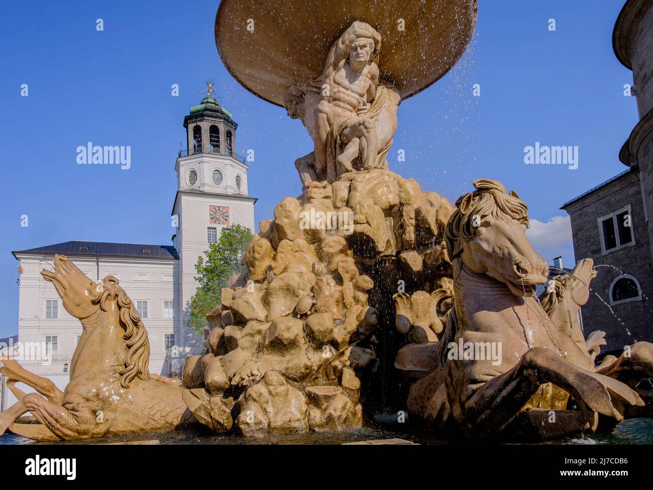 Residence Fountain, Residenzplatz, Salzburg, Austria Stock Photo - Alamy