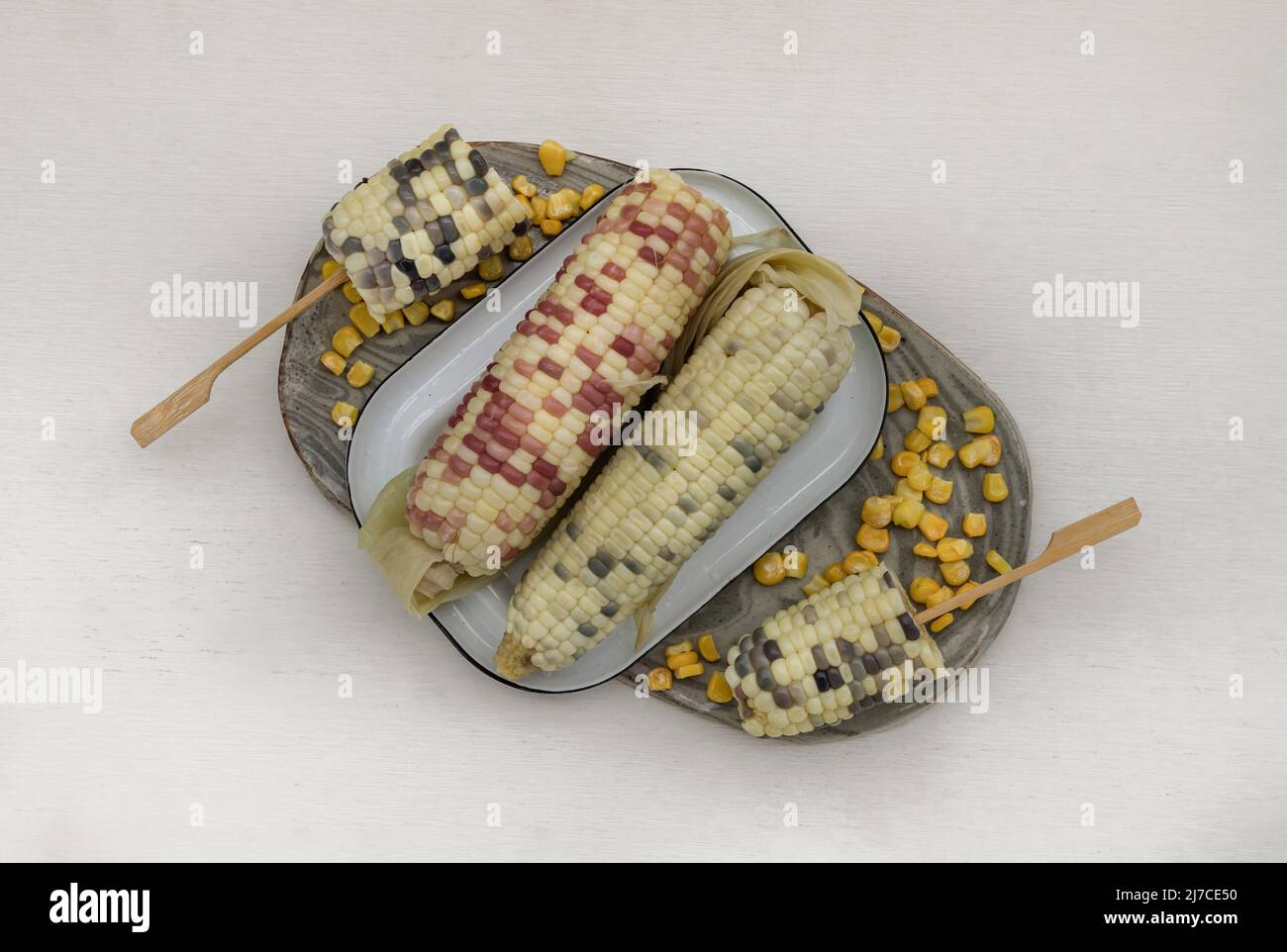 Fresh waxy corn or Sweet glutinous corn and Corn kernels on White ...
