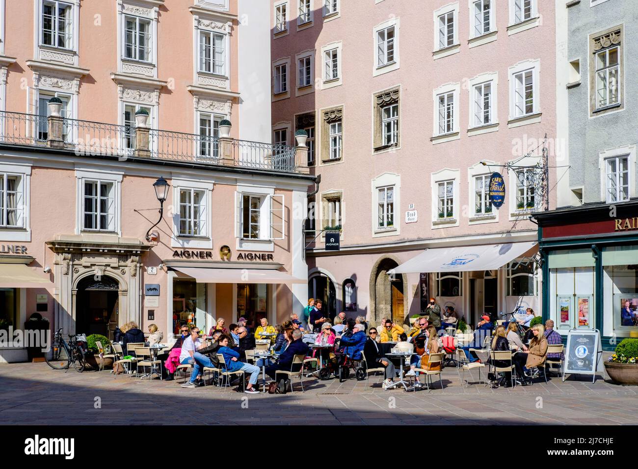 Old market hi-res stock photography and images - Alamy