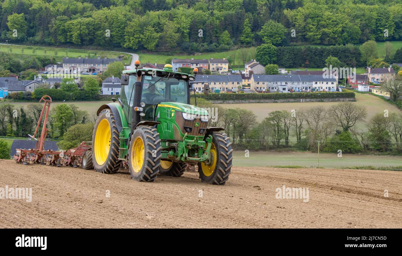 12 row seed drill hi-res stock photography and images - Alamy