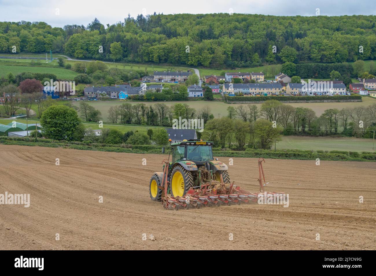 12 row seed drill hi-res stock photography and images - Alamy