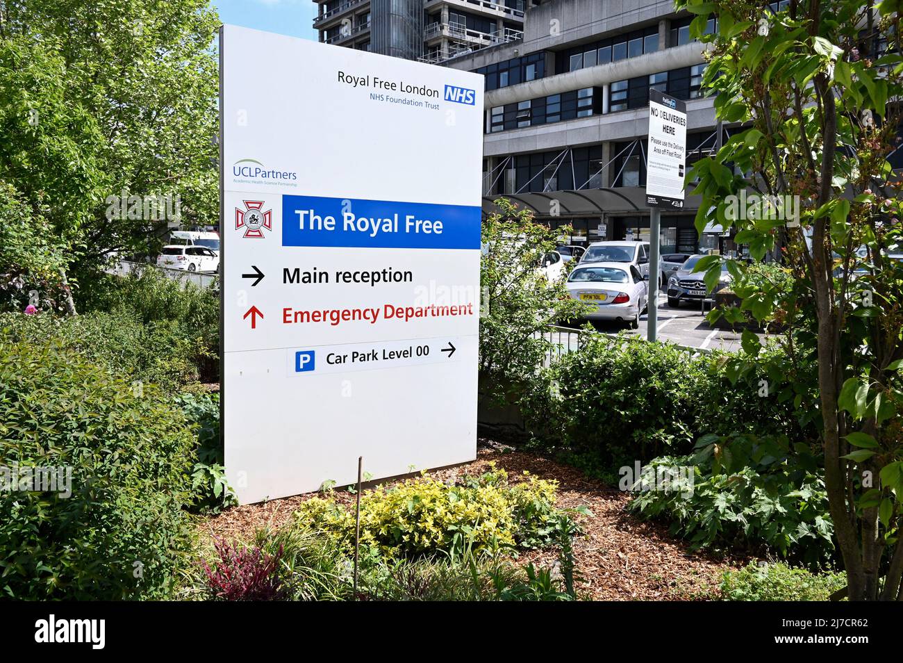 The Royal Free Hospital, Pond Street, Hampstead, London. UK Stock Photo ...
