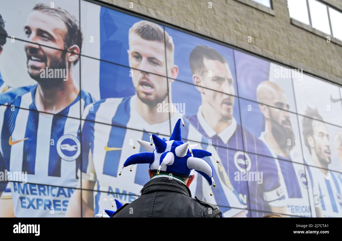 English premier league football fans hi-res stock photography and ...