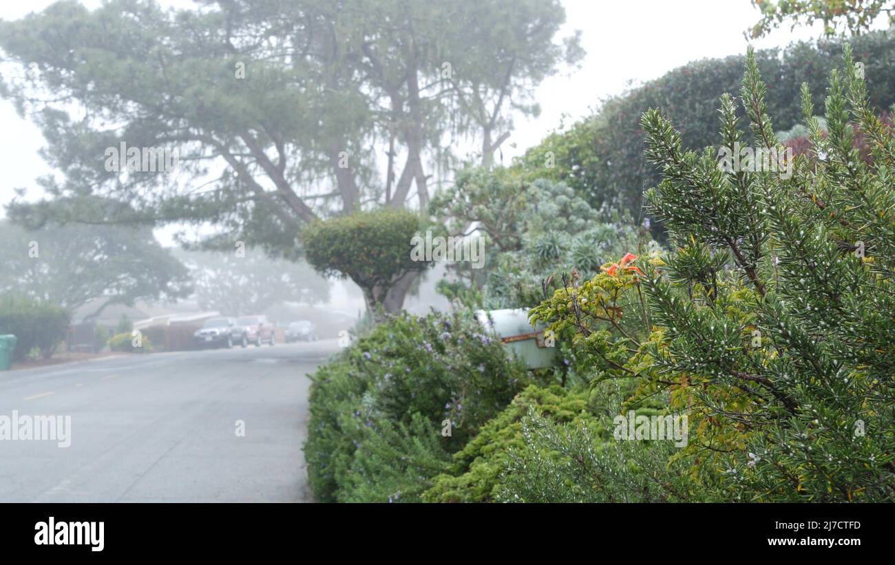 17 mile drive houses hi-res stock photography and images - Alamy