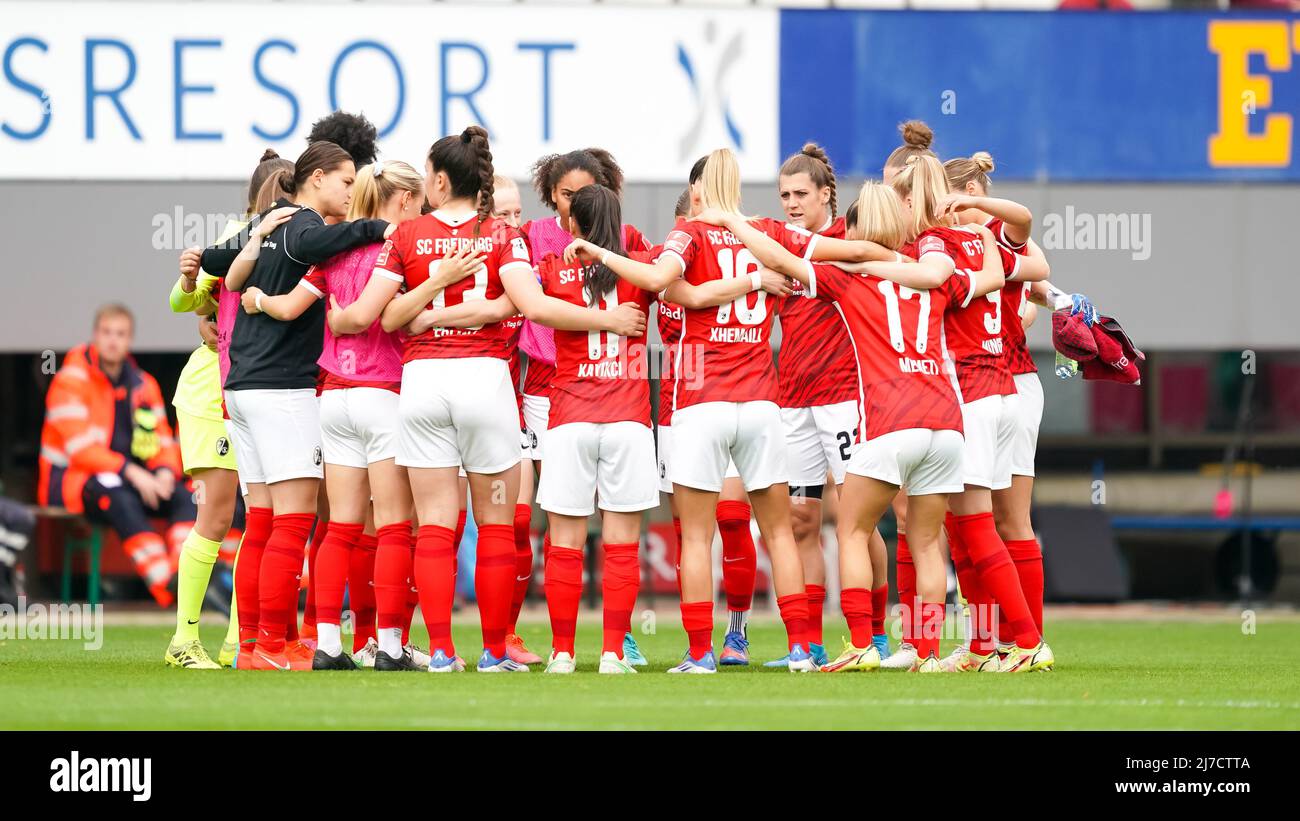 Freiburg, Germany. 08/05/2022, Team SC Freiburg in a team huddle prior ...