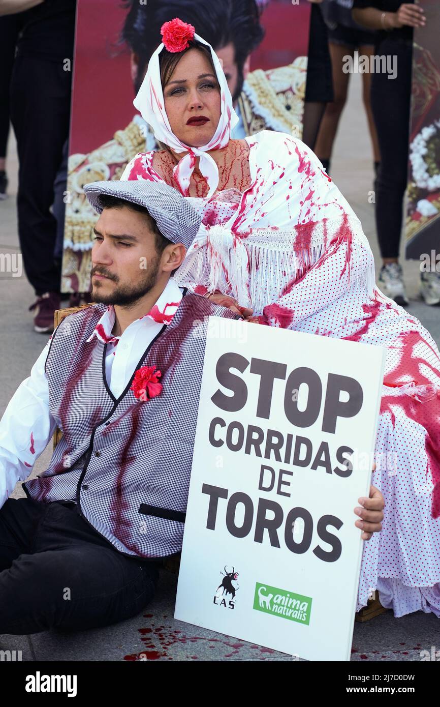 Stop bullfighting hi-res stock photography and images - Alamy