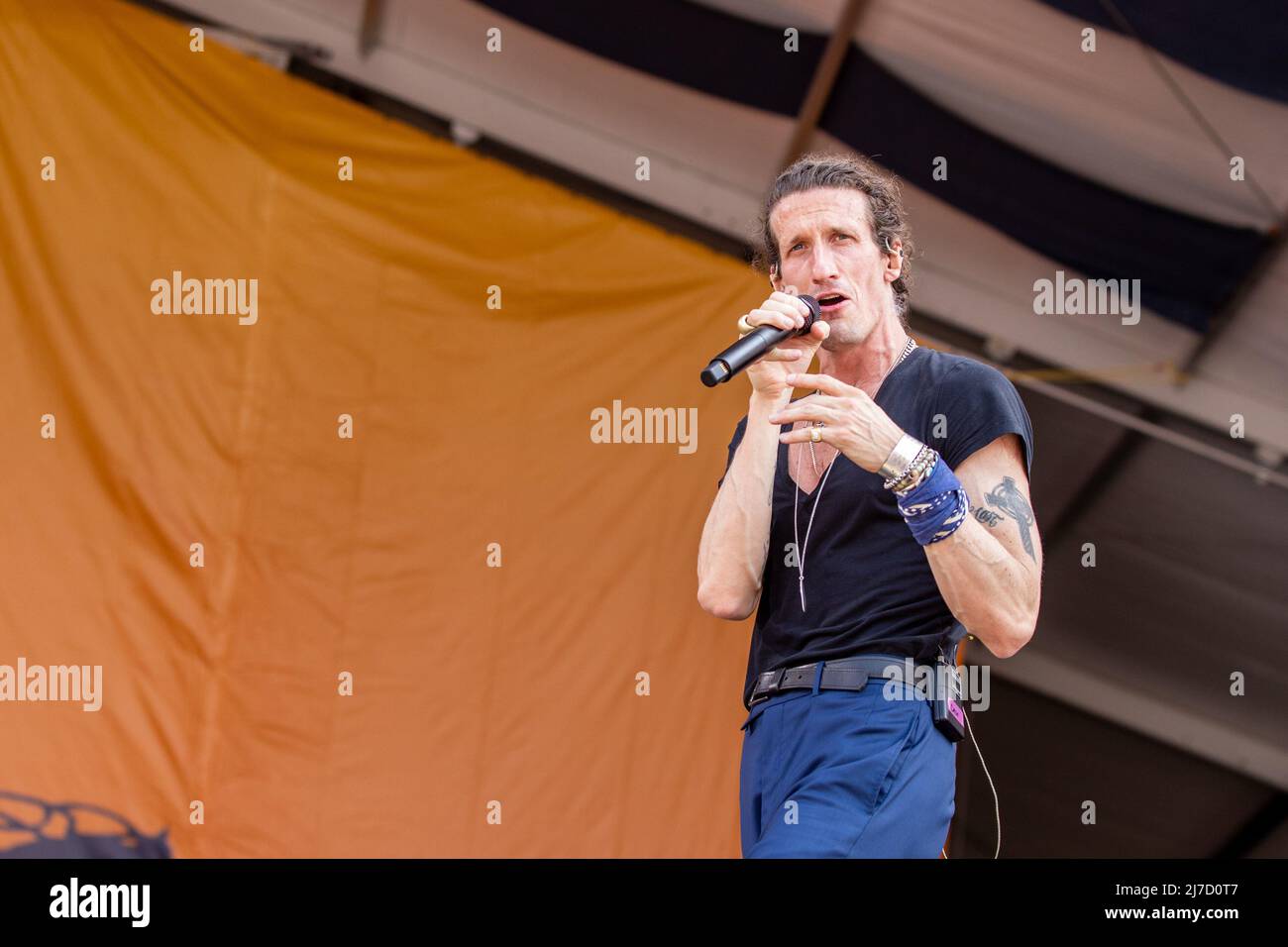 David Shaw of The Revivalists during New Orleans Jazz & Heritage ...