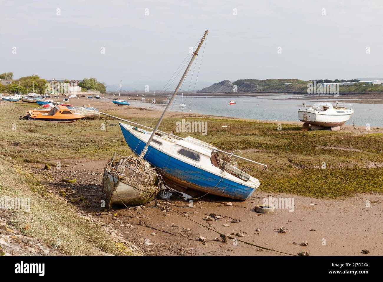 Boats seen from the Promenade at Walney Island, Barrow in Furness Stock Photo - Alamy