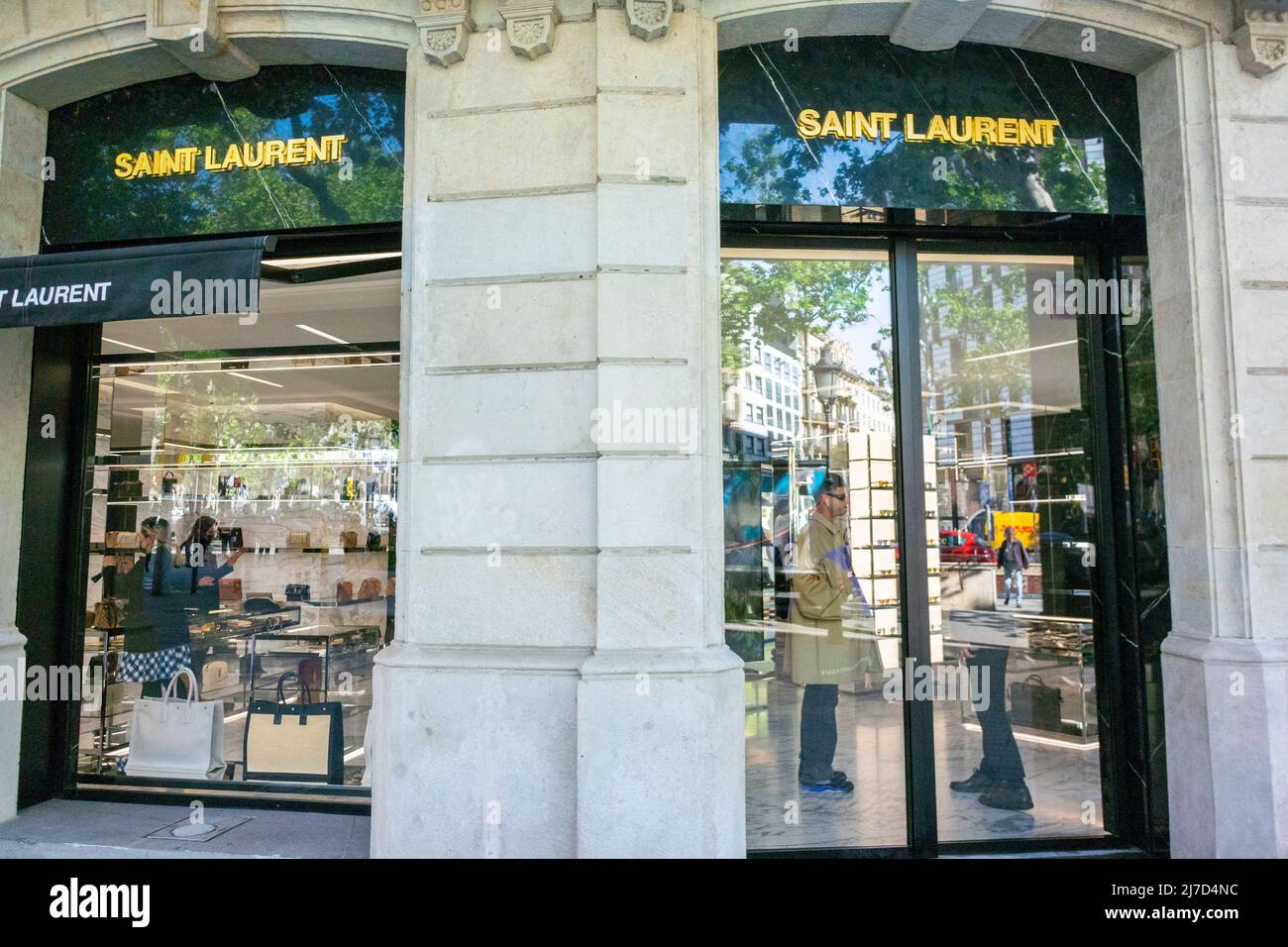 Fashion stores spain hi-res stock photography and images - Alamy
