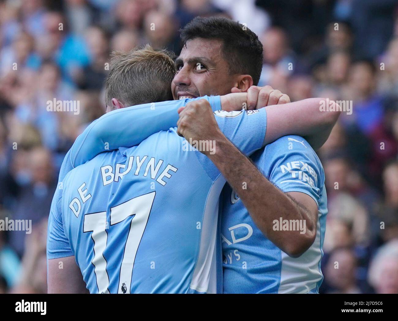 Manchester, England, 8th May 2022. Rodri of Manchester City (r ...