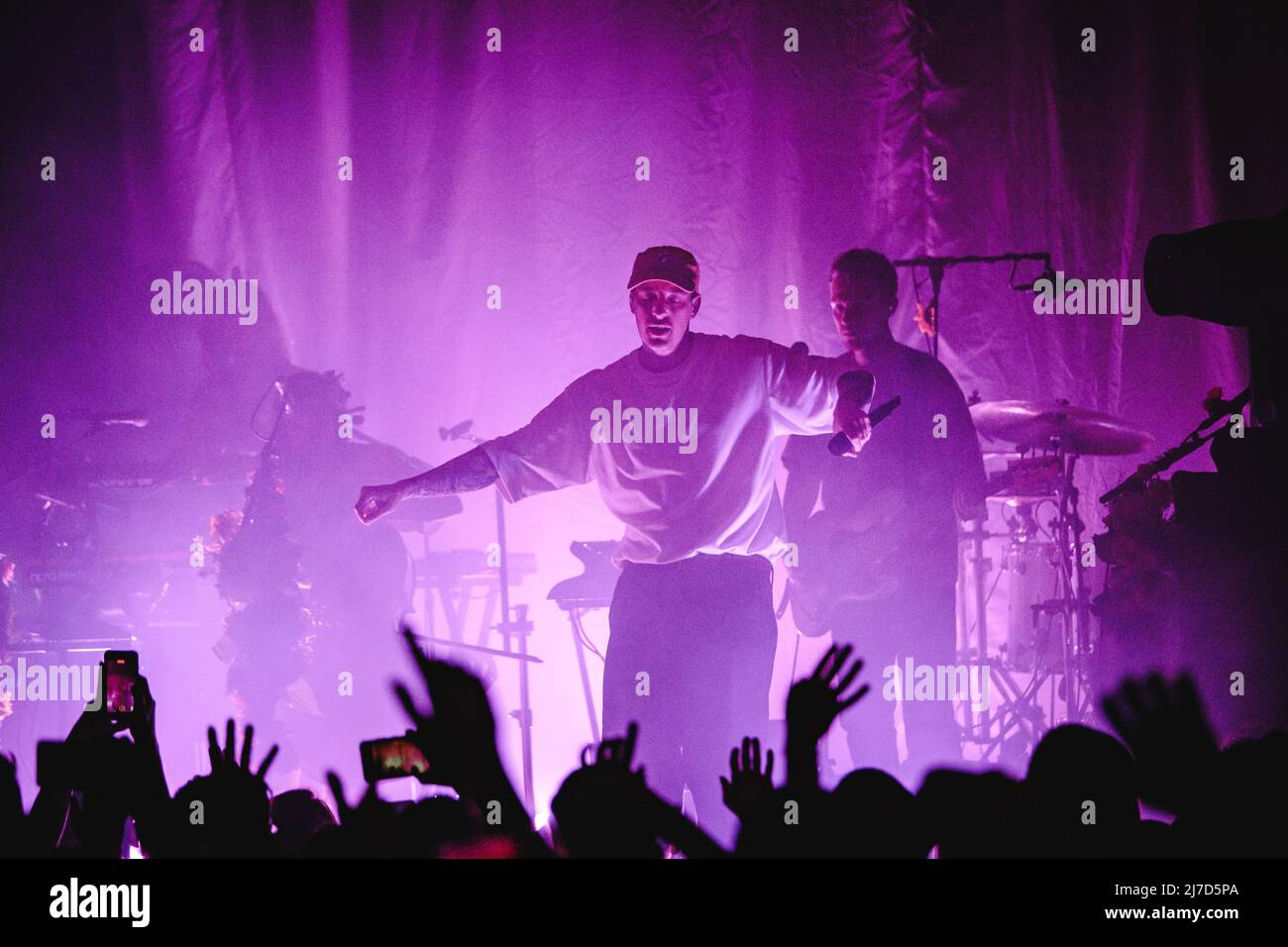 Alles war schon und nichts tat weh tour hi-res stock photography and ...