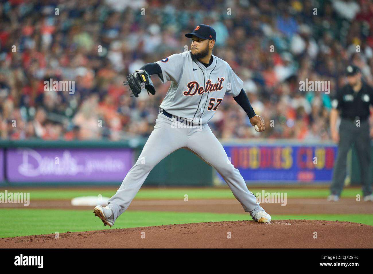 May 7 2022: Detroit pitcher Eduardo Rodriguez (57) throws a pitch ...