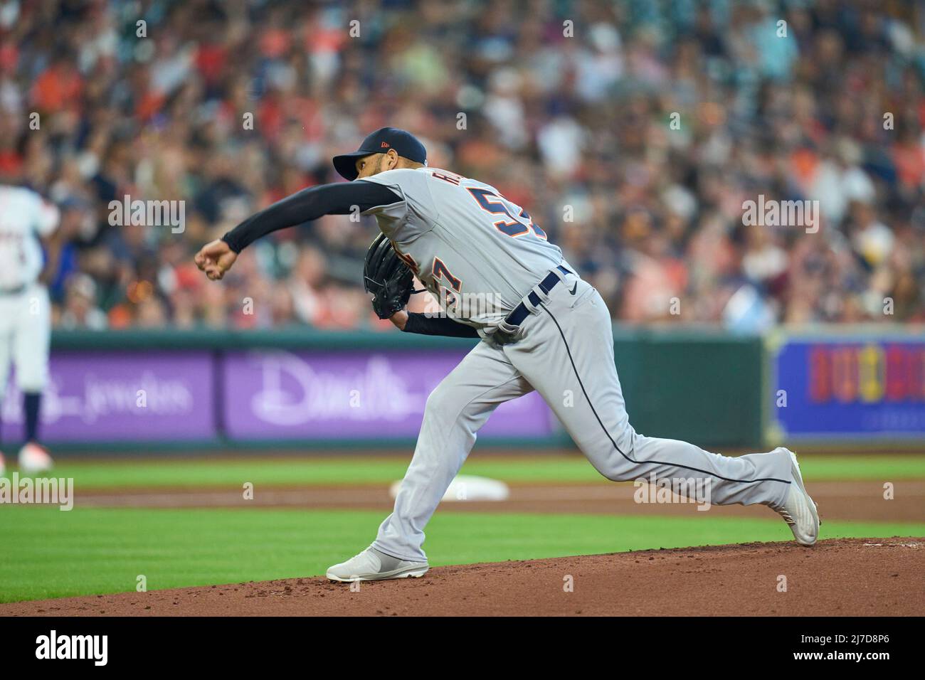 May 7 2022: Detroit pitcher Eduardo Rodriguez (57) throws a pitch ...