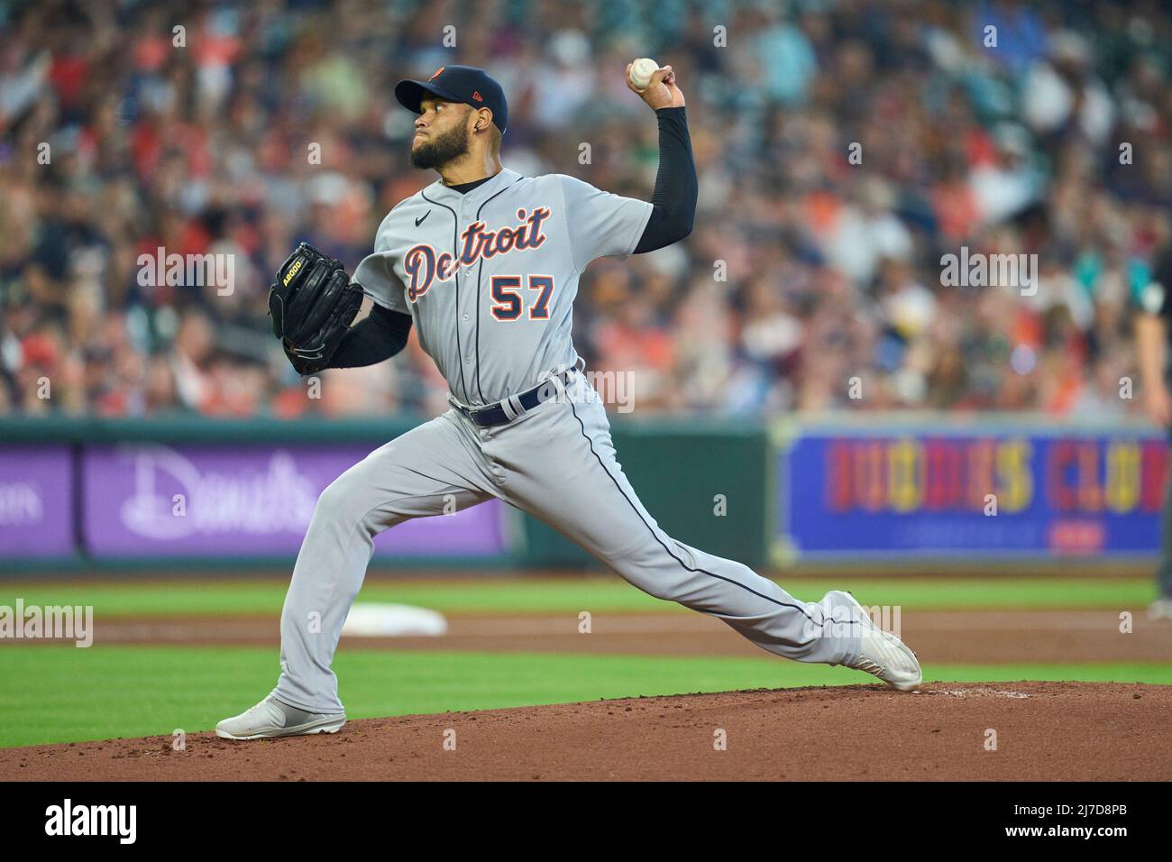 May 7 2022: Detroit pitcher Eduardo Rodriguez (57) throws a pitch ...